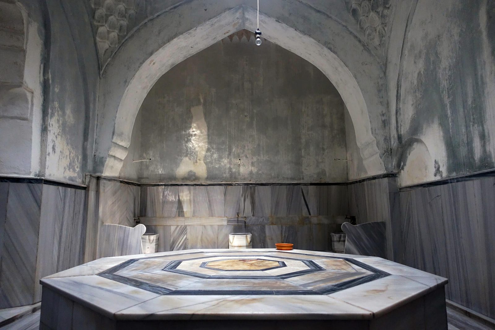 Moroccan Hammam: What To Expect, Steps & Etiquette